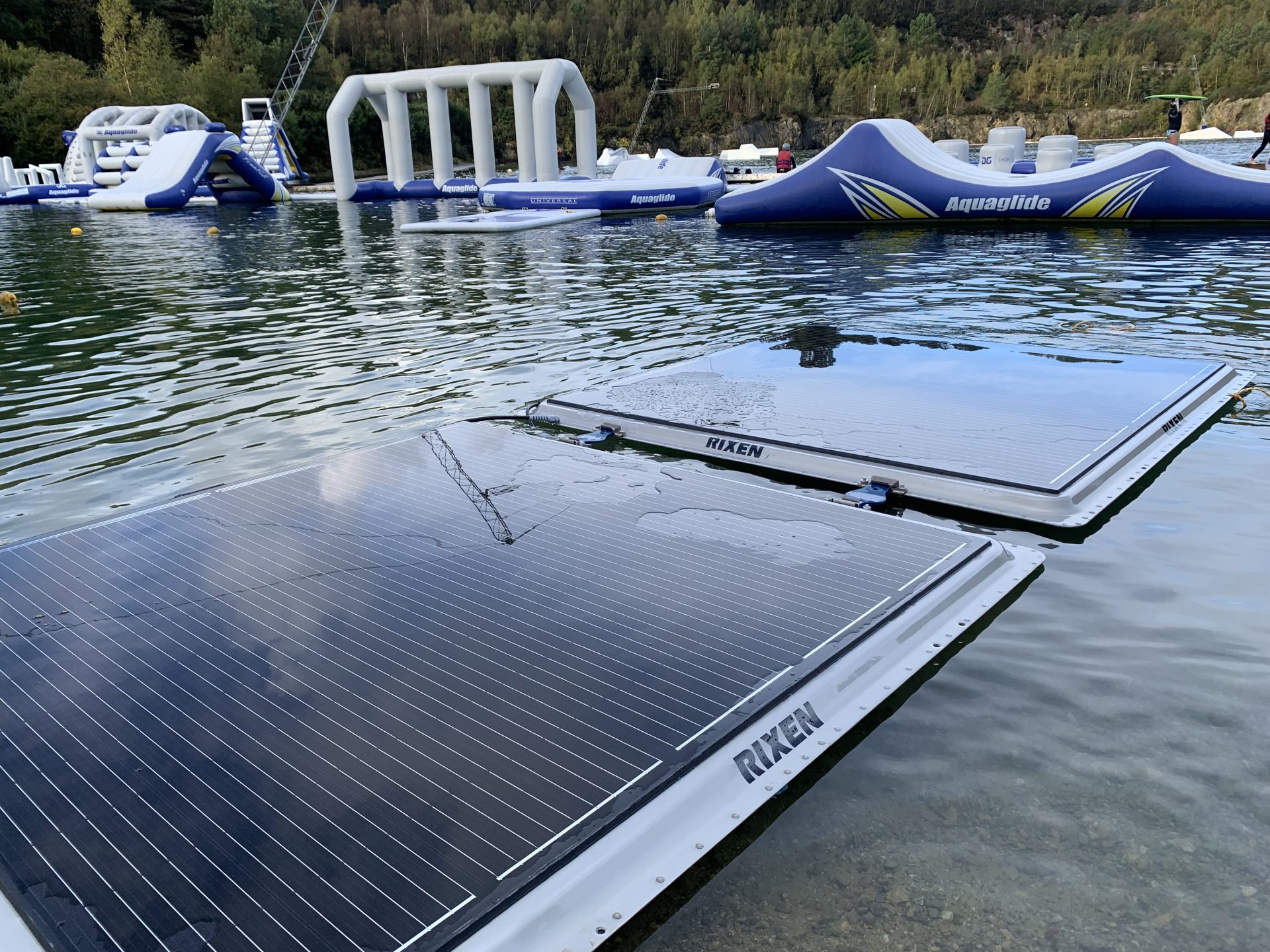 Solar Wavebreaker | RIXEN